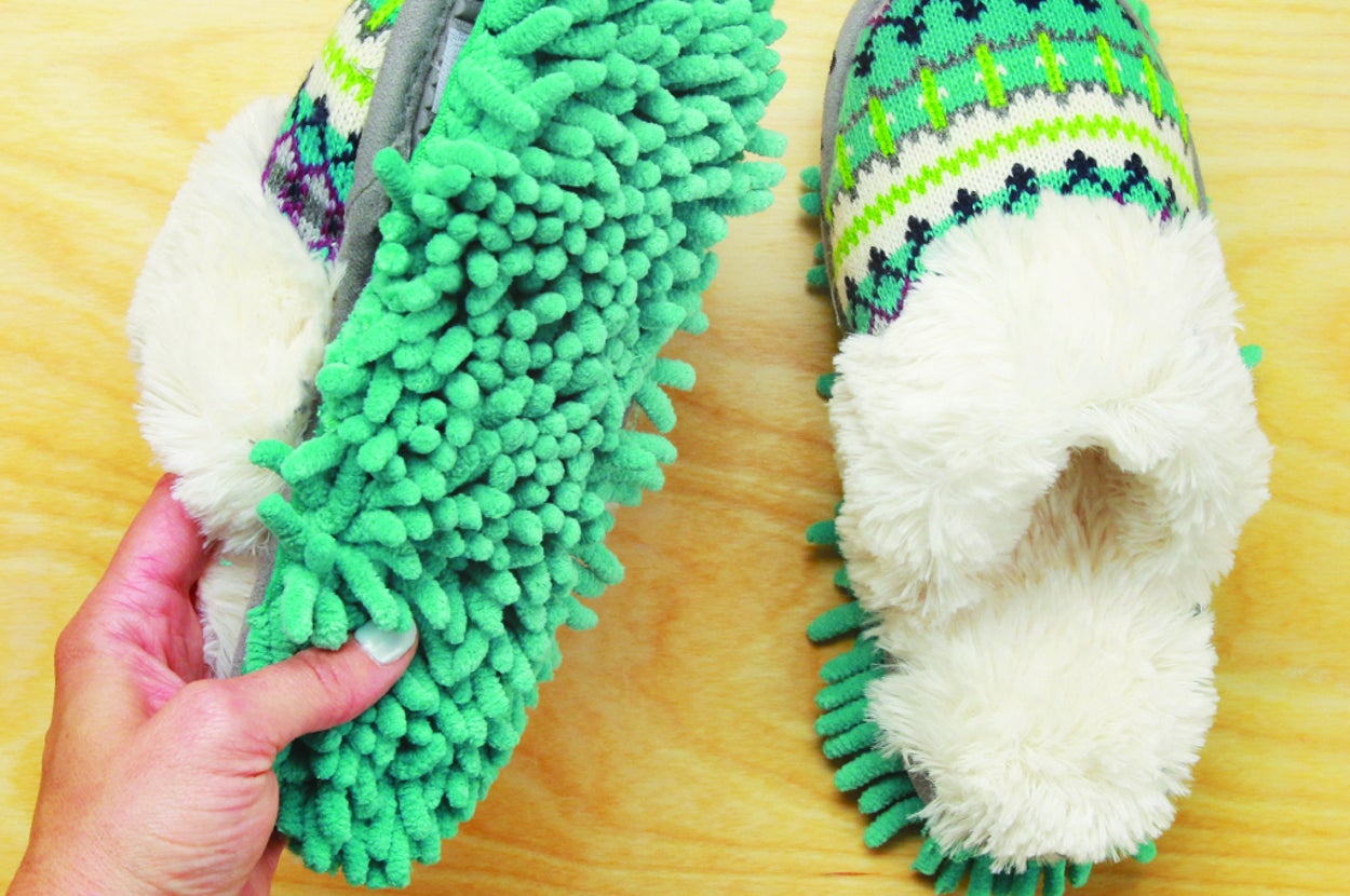 Get Cozy And Dust The Floors With These DIY Dusting Slippers