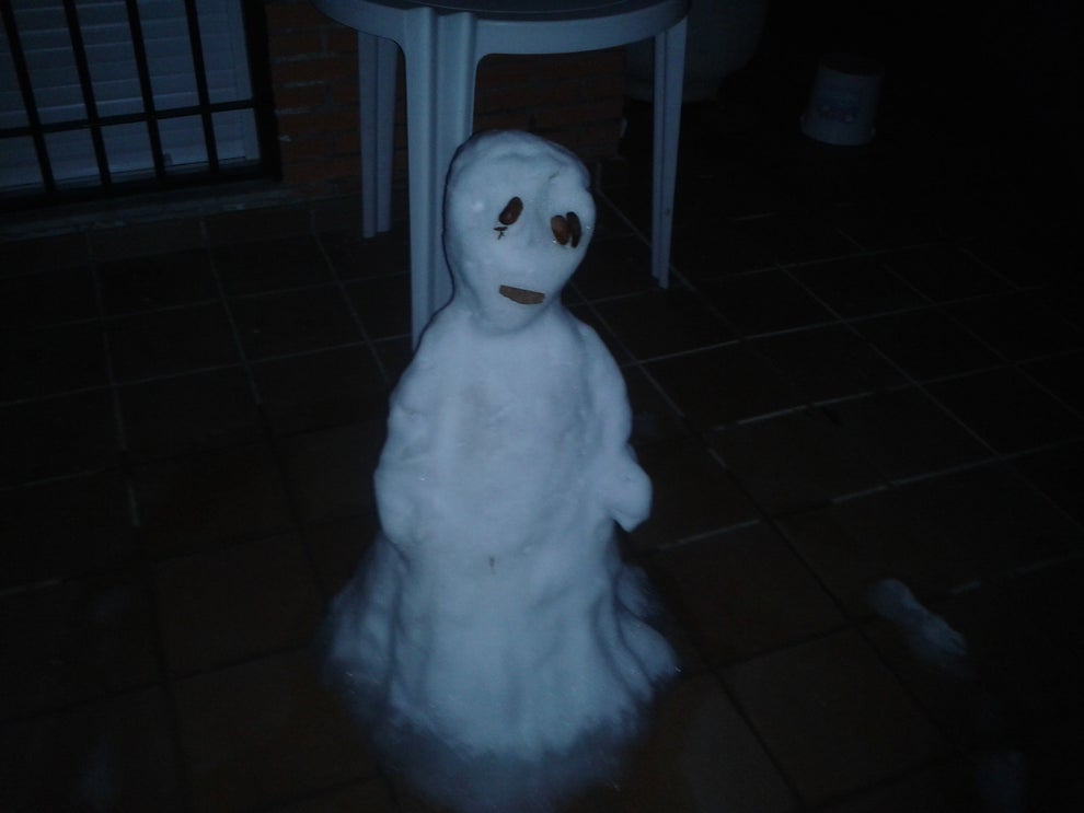 17 Creepy AF Snowmen That'll Ruin Winter For You A Little Bit