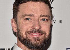 One Must Go: Hot Celeb Edition