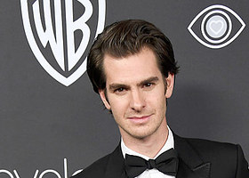 One Must Go: Hot Celeb Edition