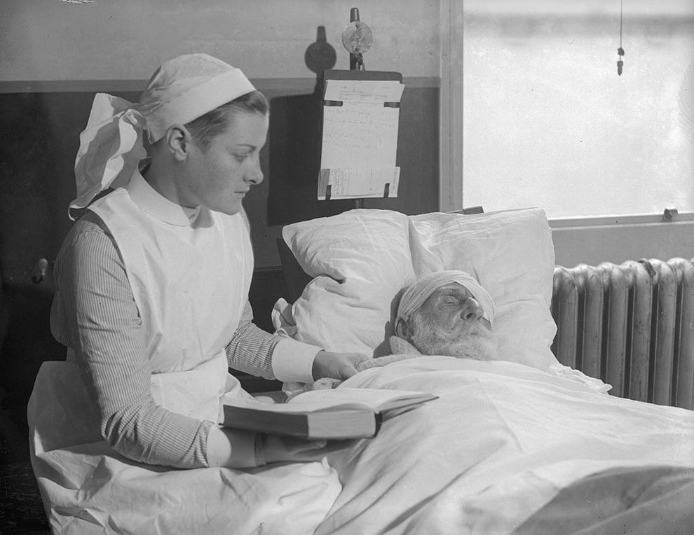 18 Photos That Show Just How Amazing Nurses Have Always Been