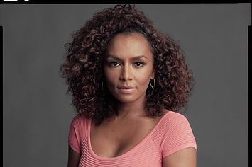 Janet Mock Makes History At Netflix, Becoming The First Trans Woman ...