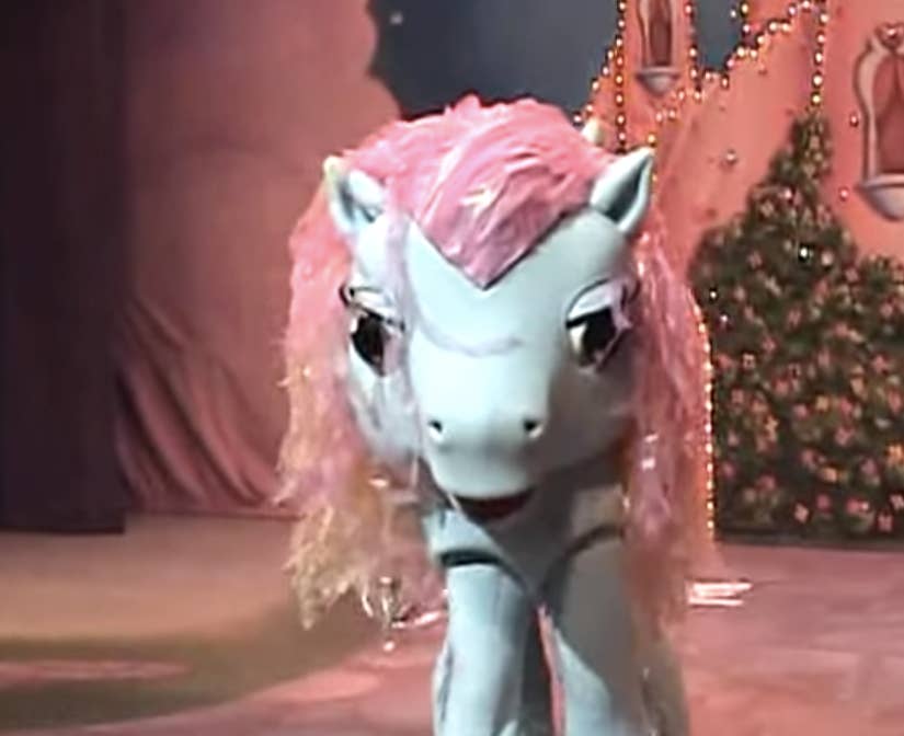 singing pony