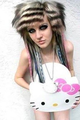 19 Questionable Beauty Trends People Thought Were A Good Idea