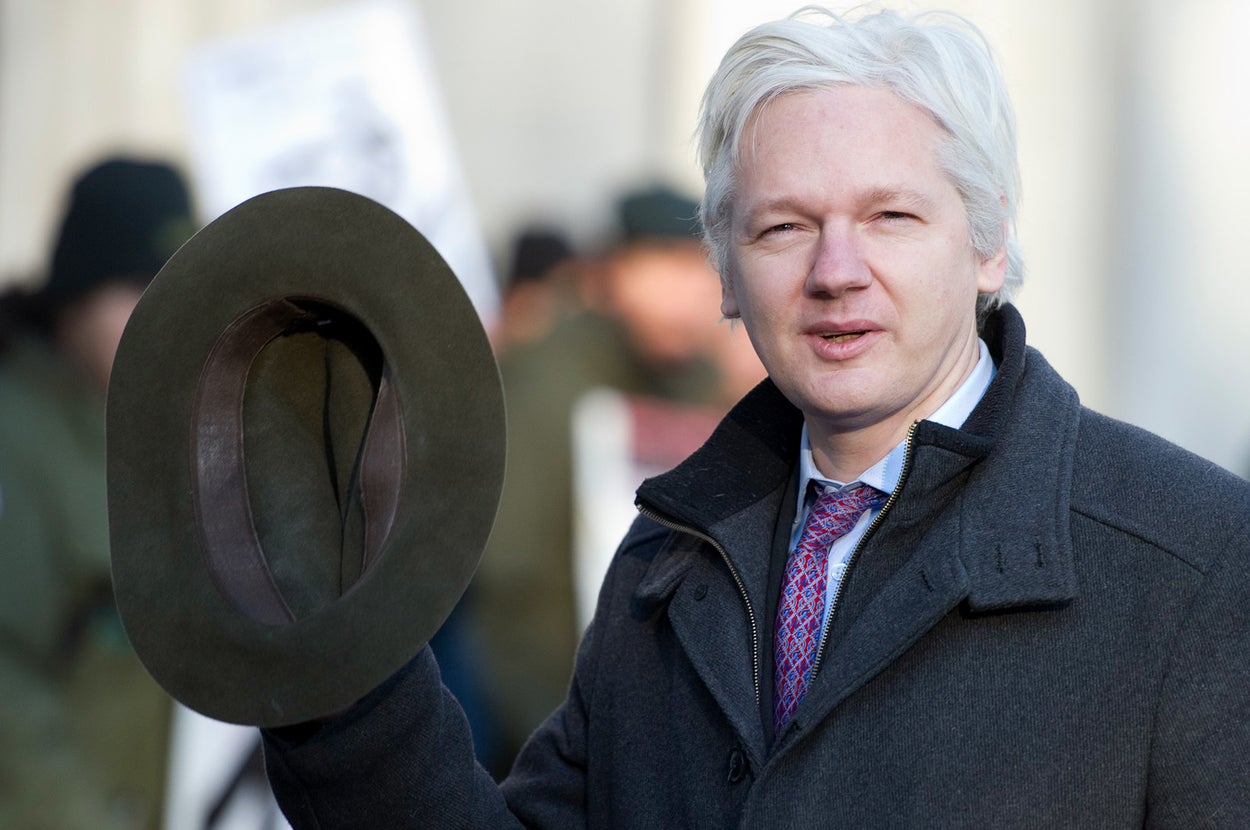 It Looks Like Someone Curated The Wikileaks Emails Before They Were ...