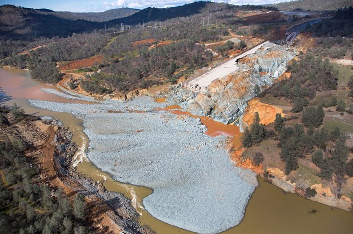 Dramatic New Photos Show The Catastrophic Damage At America's Tallest Dam