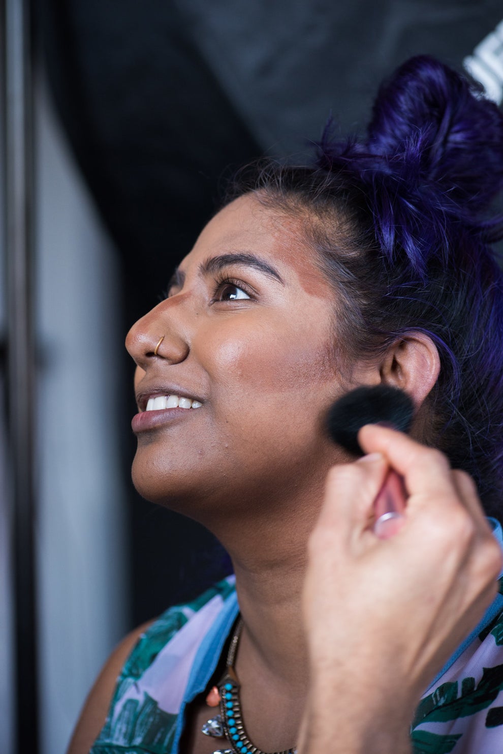 A Pro Makeup Artist Gave Us A Bunch Of Really Good Tips We Can Actually Do