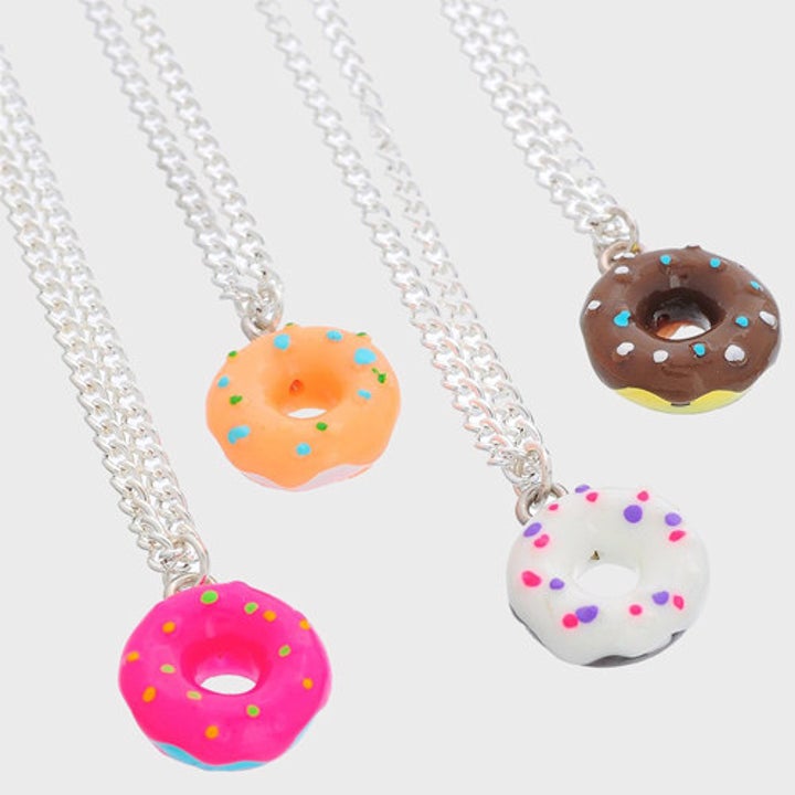 34 Impossibly Cute Friendship Necklaces Your BFF Will Totally Love