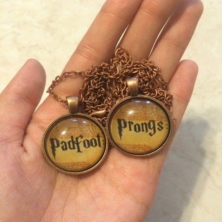 34 Impossibly Cute Friendship Necklaces Your BFF Will Totally Love