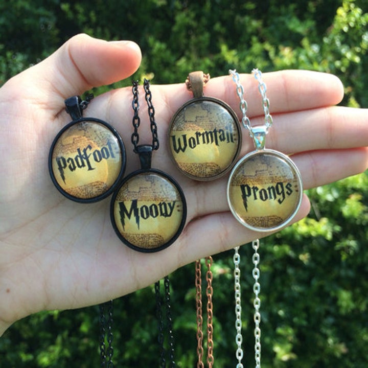 34 Impossibly Cute Friendship Necklaces Your BFF Will Totally Love