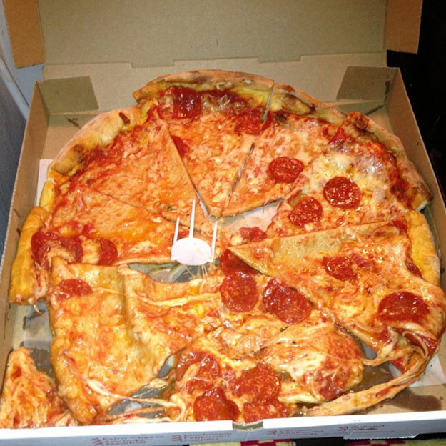 18 Hilariously Awful Pizza Delivery Fails That Will Make You Laugh Then Cry