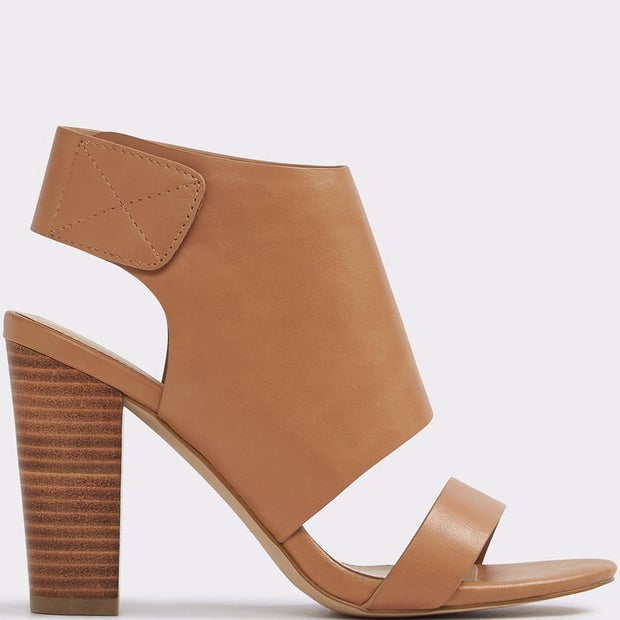 29 Awesome And Inexpensive Sandals You'll Want To Buy ASAP