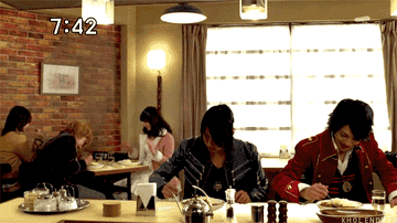 16 Stages Every Restaurant Worker Goes Through During A Lunch Rush