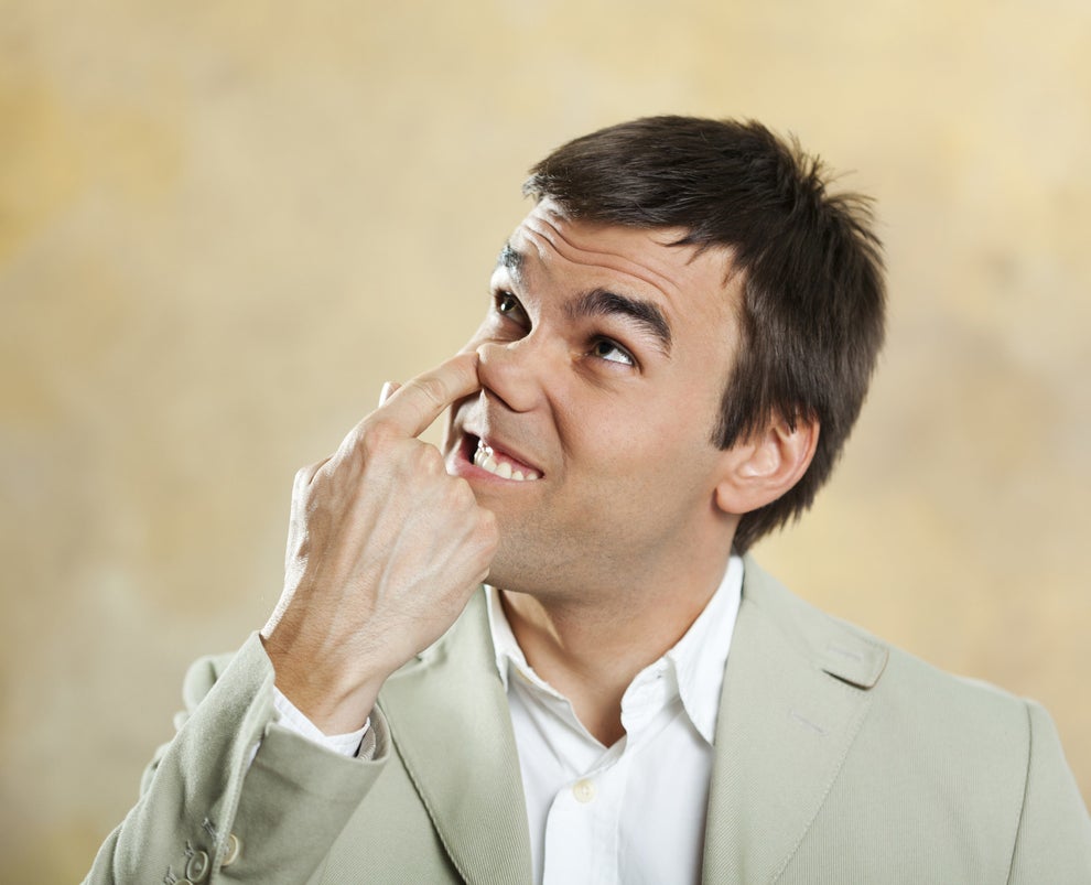 41 Cosas asquerosas que todos los hombres hacen en secreto