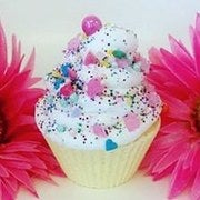 Can You Tell Which Cupcakes Aren't Real?