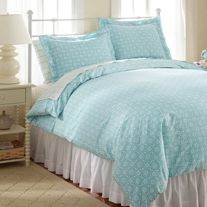 20 Awesome Pieces Of Bedding You Can Get On Sale Right Now