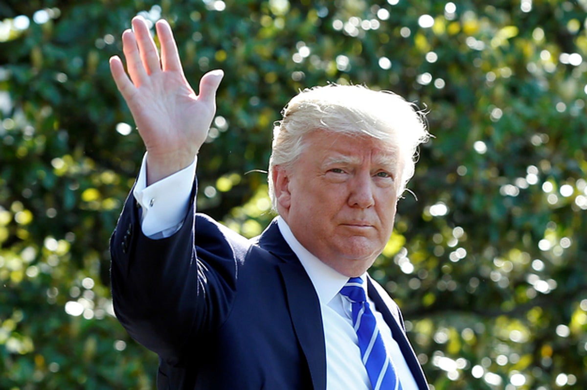 Donald J. Trump Reportedly Only Reads Memos If His Name, Donald J ...