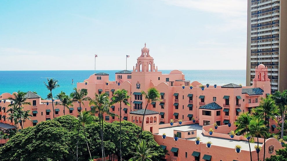 17 Pink Buildings That Will Make You Say, "I Want To Go To There"