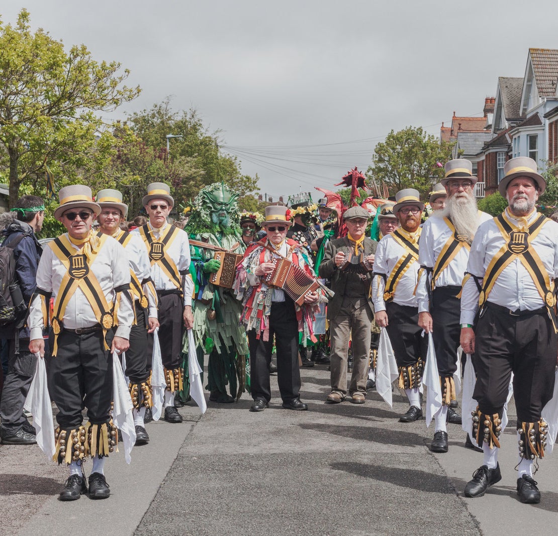 These Are Some Of The Best Costumes At This Ridiculously British May ...