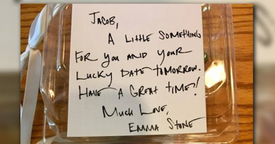 Aww, Emma Stone Sent A Corsage To The Teen Who Asked Her To Prom Aww, Emma Stone Sent A Corsage To The Teen Who Asked Her To Prom