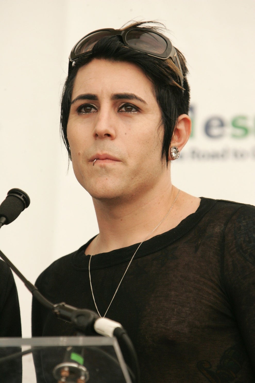 Here Is How 19 Alt-Rock Stars Looked Like In 2007 Vs. Today