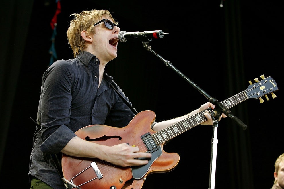 Here Is How 19 Alt-Rock Stars Looked Like In 2007 Vs. Today