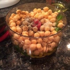 23 Clever Ways To Make It Easier To Cook In A Teeny Tiny Kitchen