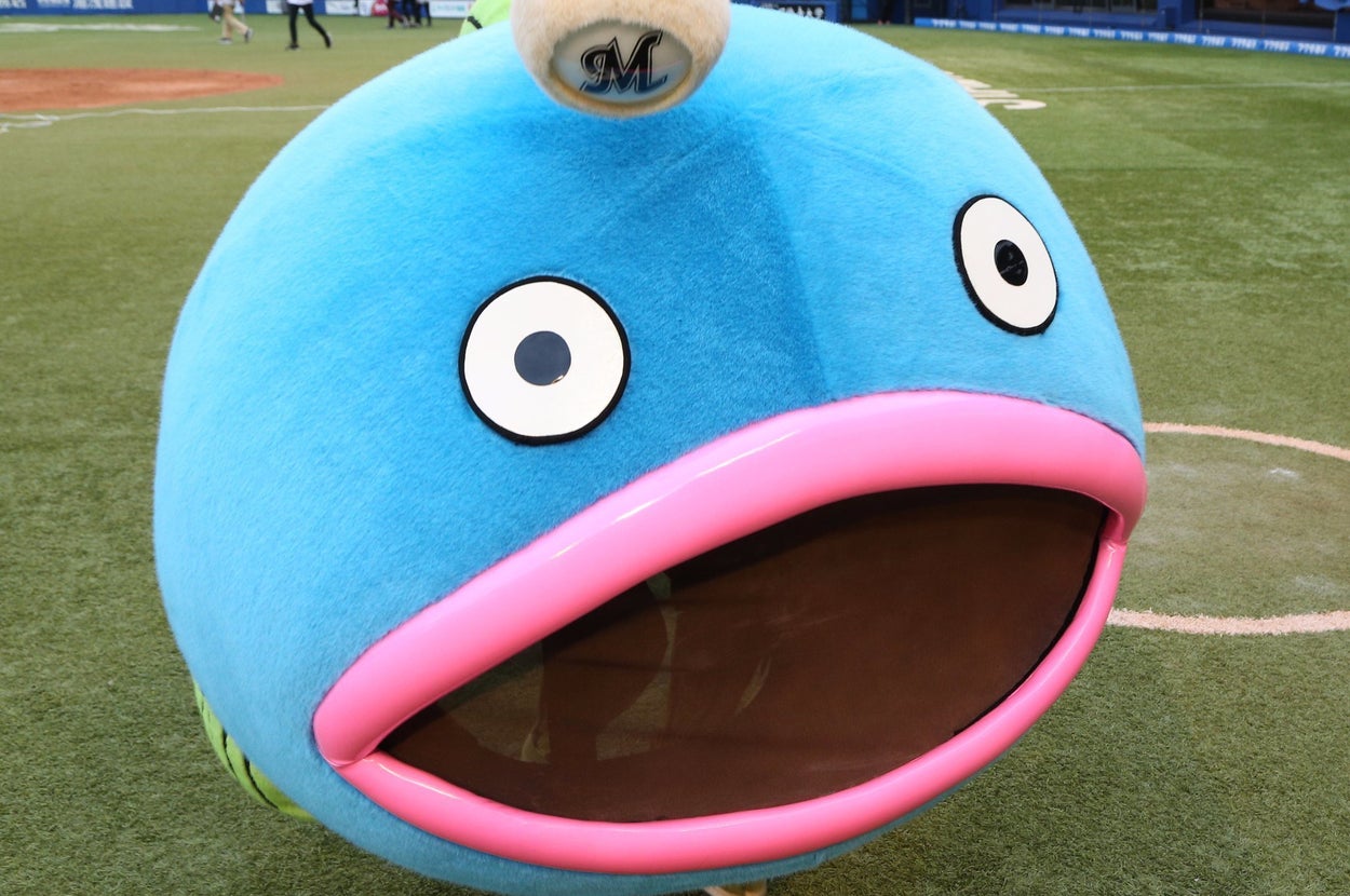 People Are Shook By This Baseball Team's Fish Mascot That Pukes Out Its ...