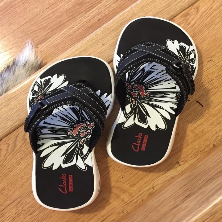 22 Of The Best Flip Flops You Can Get On Amazon