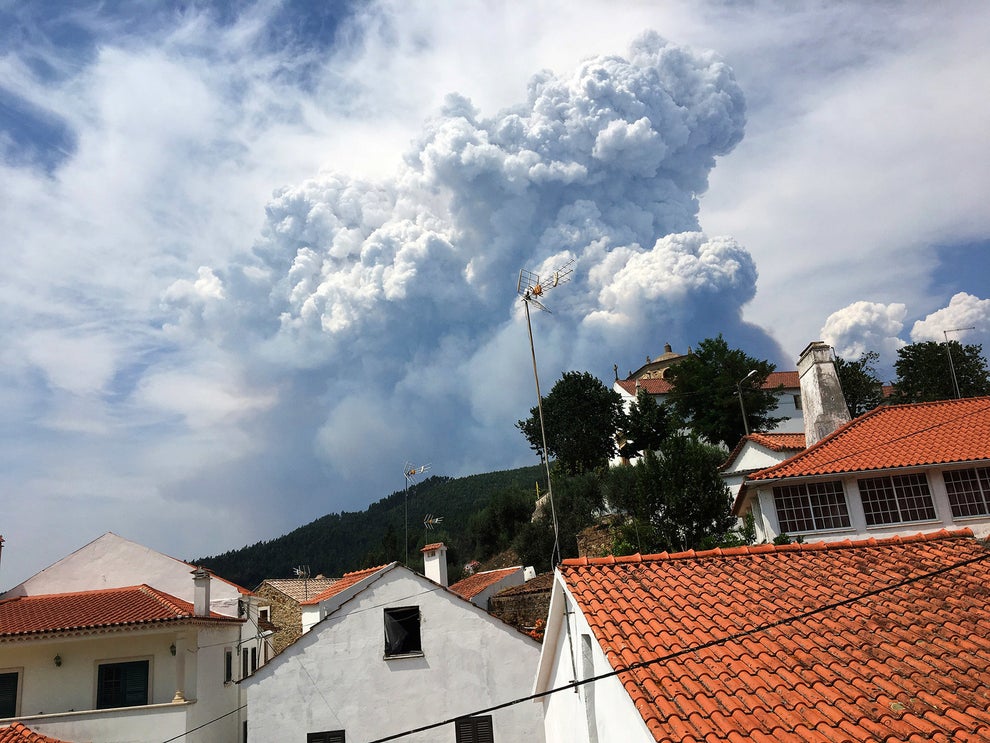22 Heartbreaking Pictures From The Portugal Fire That Killed More Than ...