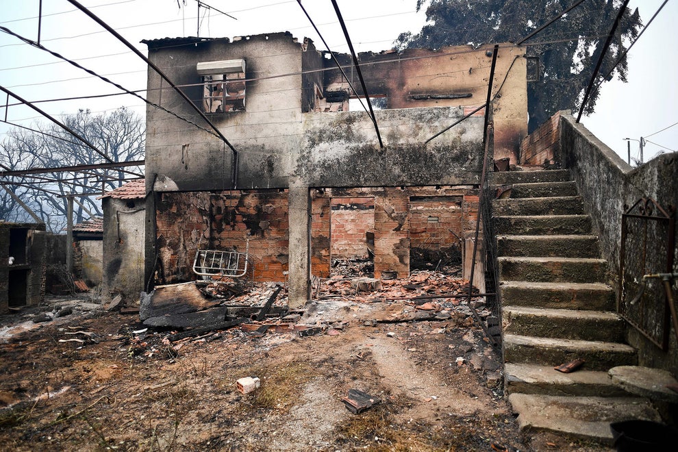 22 Heartbreaking Pictures From The Portugal Fire That Killed More Than ...