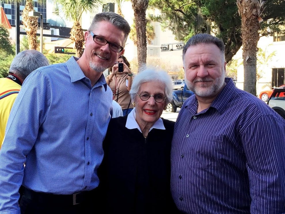 This Gay Couple Re-Created Their Pride Photo 24 Years Later And It Has ...