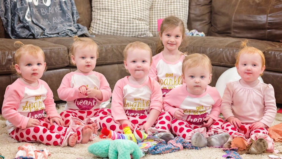 25 Photos Of The "OutDaughtered" Family That Are Too Cute For The Internet