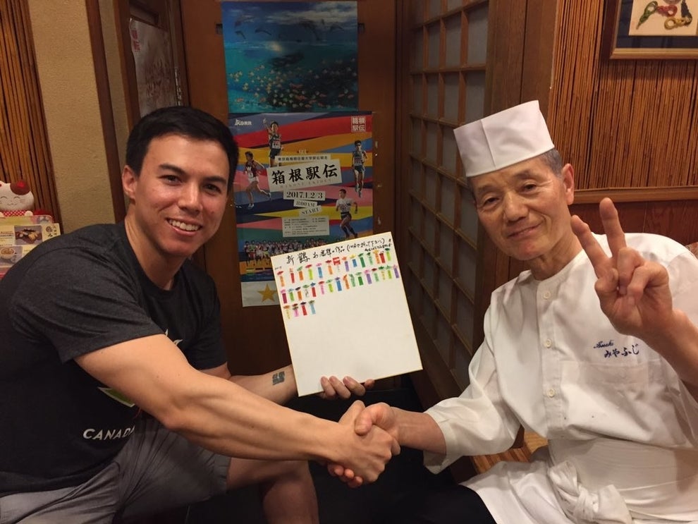 This Guy Made A Super Teeny Origami Crane And People Are Pretty ...