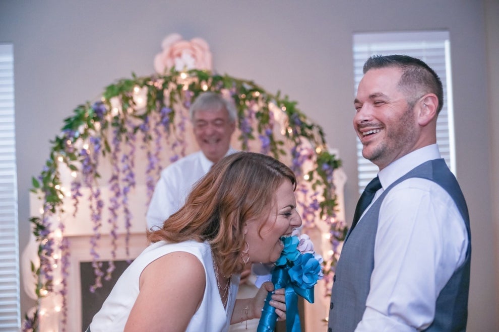This Couple Had A Surprise Wedding Where The Bride Was The One Who Got ...