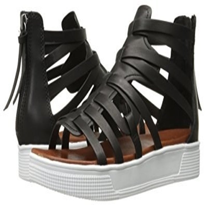 25 Practical Sandals That Are (Shockingly) Not Hideous