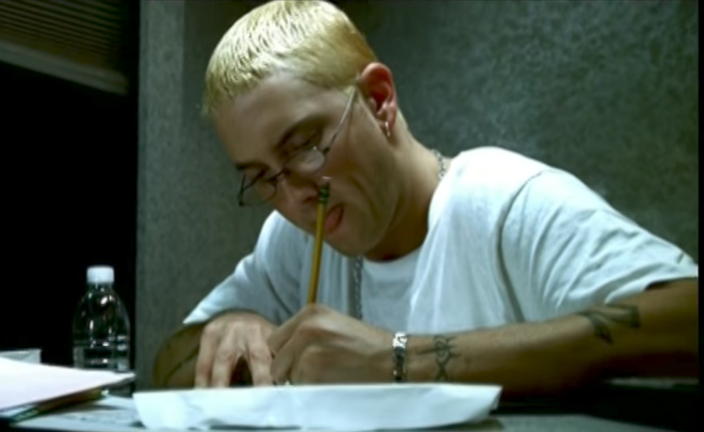 47 Left-Handed Celebrities That Will Make You Wish You Were A Lefty