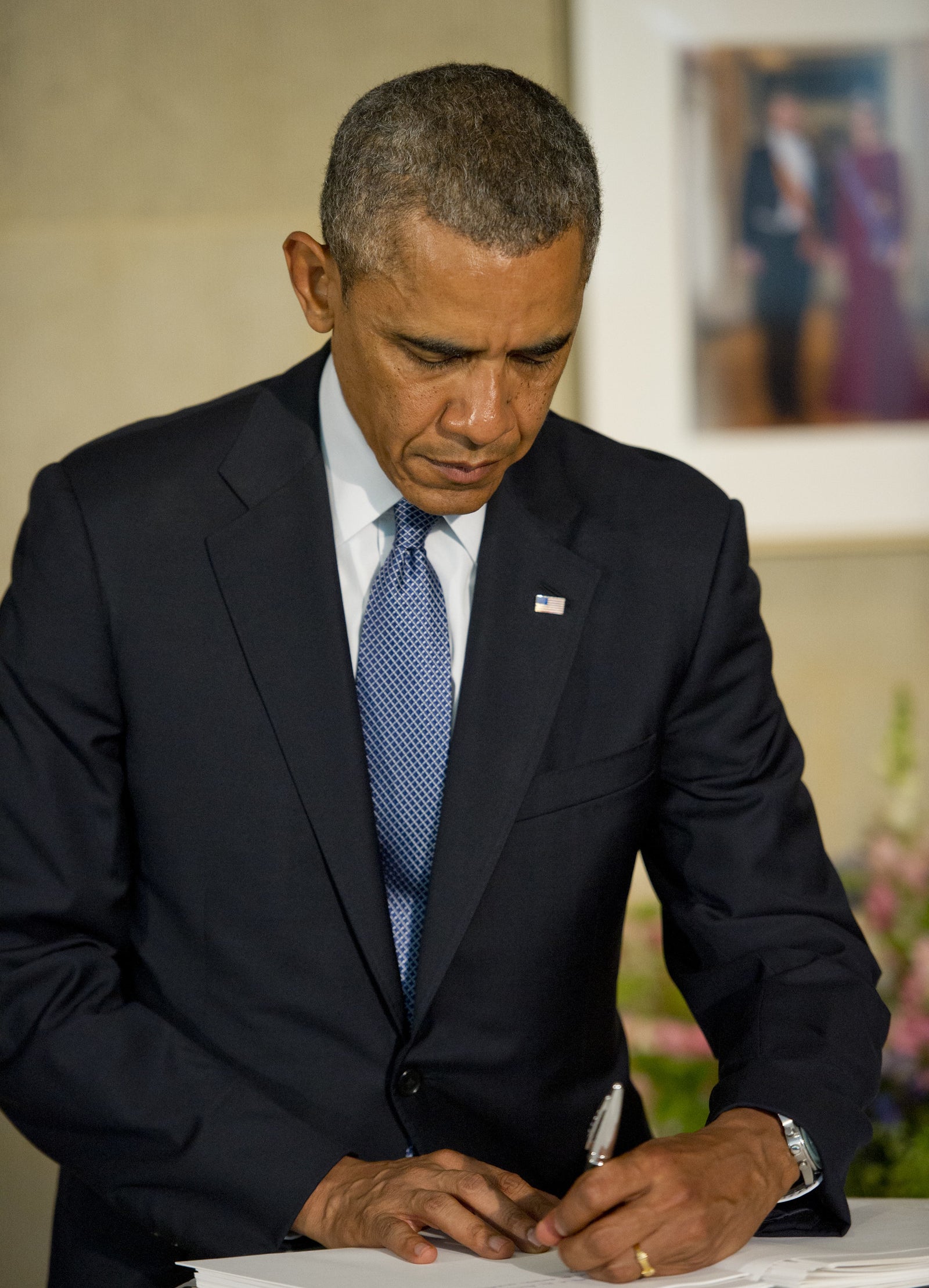 47 Left-Handed Celebrities That Will Make You Wish You Were A Lefty