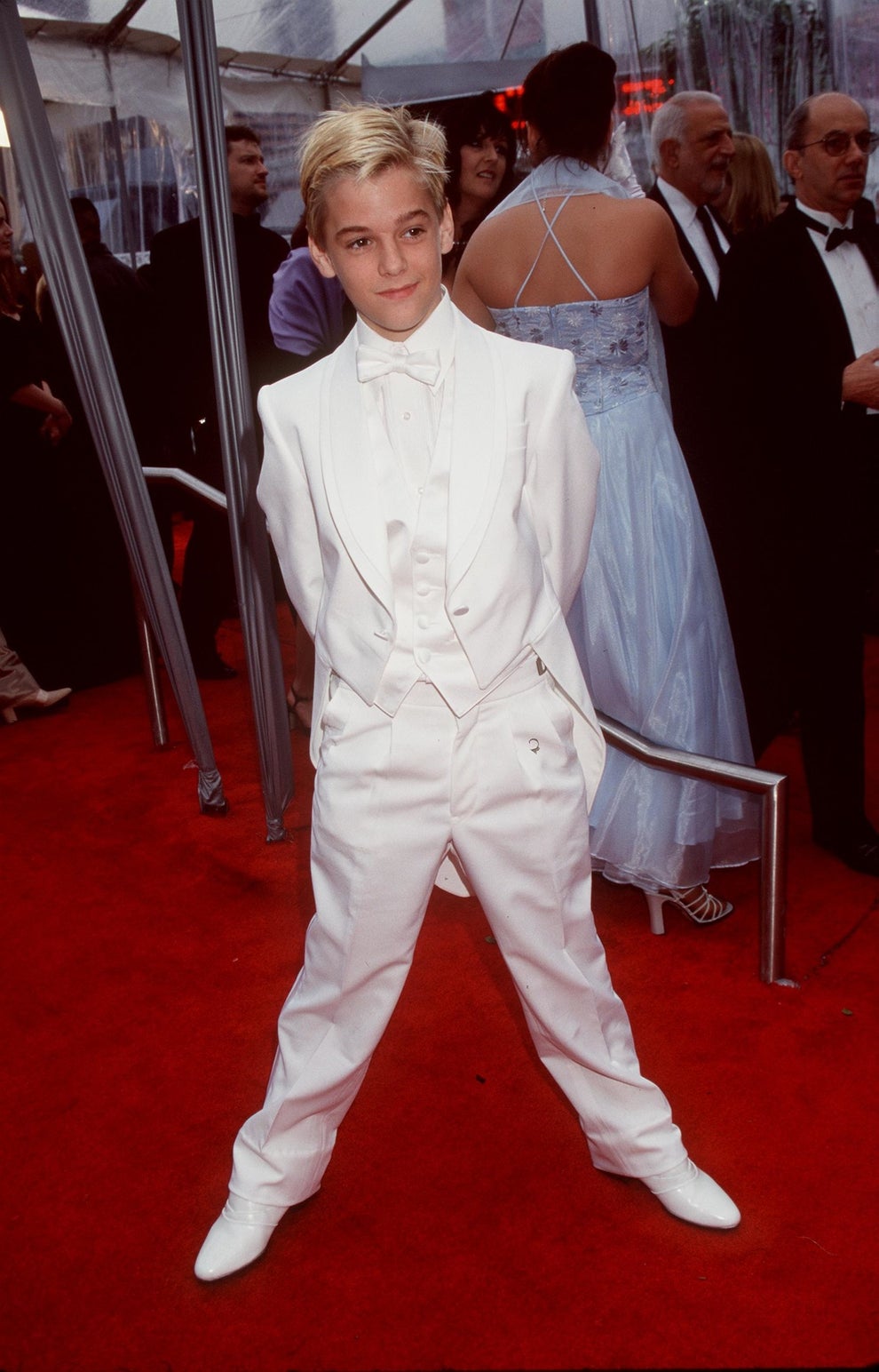 17 Aaron Carter Fashion Choices That Are Literally Peak ’00s