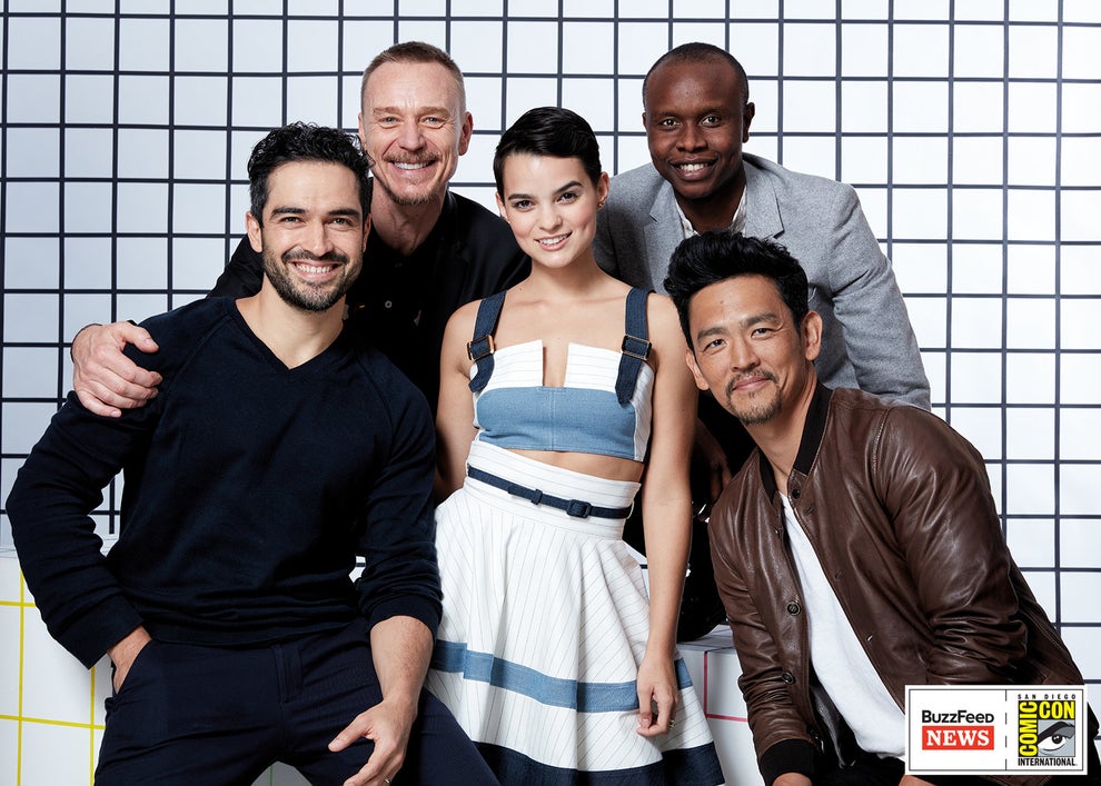 The Most Swoon-Worthy Cast Photos From San Diego Comic-Con