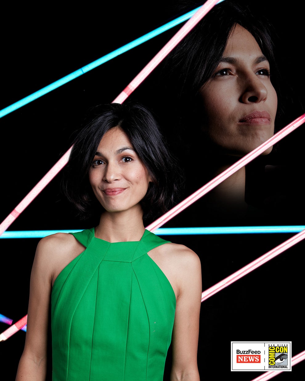 Celebrities Re-Created Awkward '80s Portraits And It's Hilarious