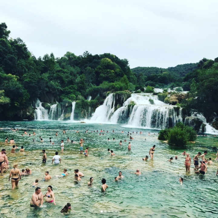 19 Natural Pools Around The World That'll Make Your Jaw Drop