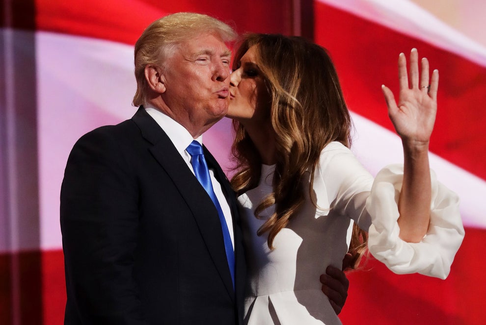 21 Of The Most Iconic Kisses In History 4521