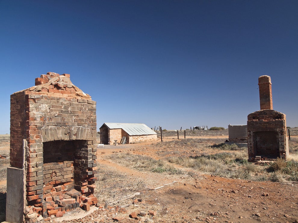 16 Fascinating Photos Of Outback Ghost Towns Around Australia