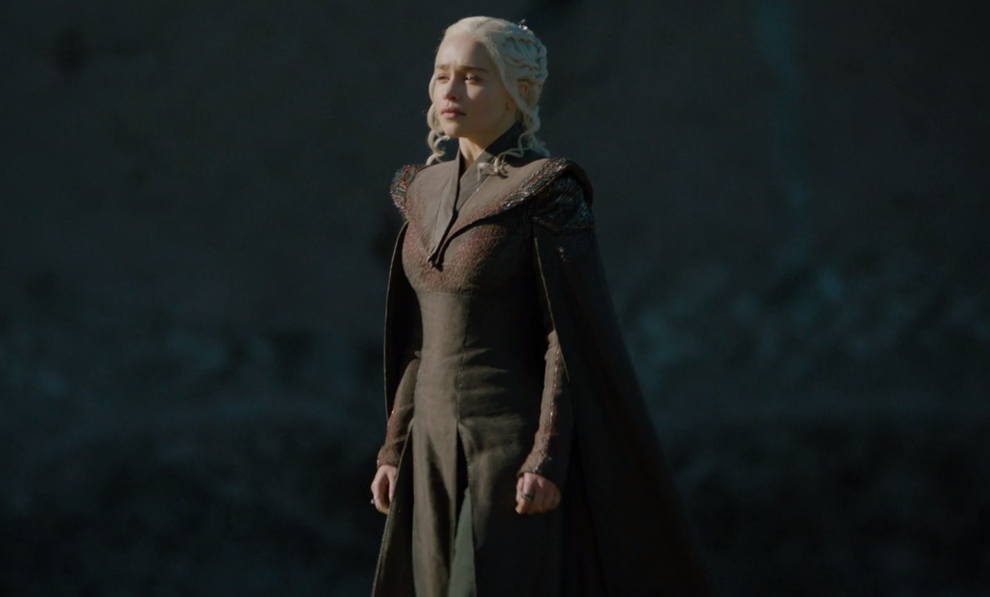 Daenerys Is Finally Wearing Targaryen Red, And That's Very Important