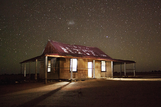 16 Fascinating Photos Of Outback Ghost Towns Around Australia