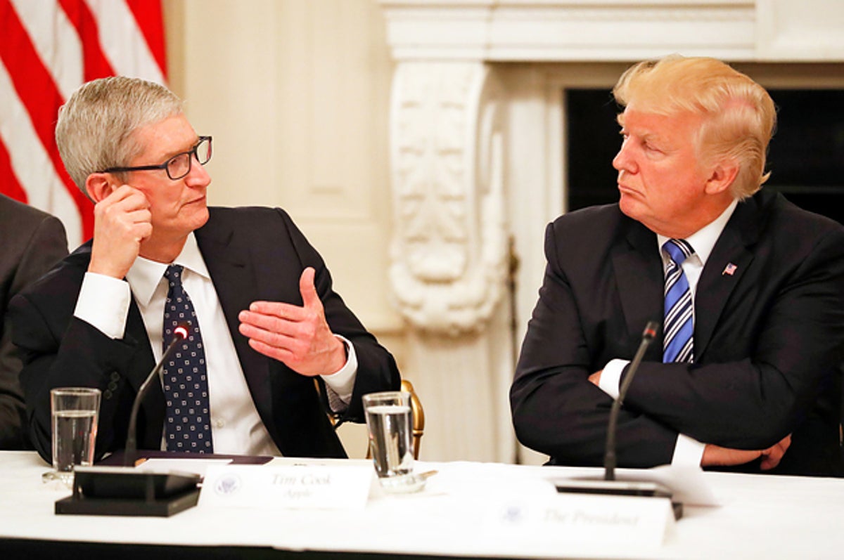 Read Apple CEO Tim Cook's Email To Employees About Charlottesville