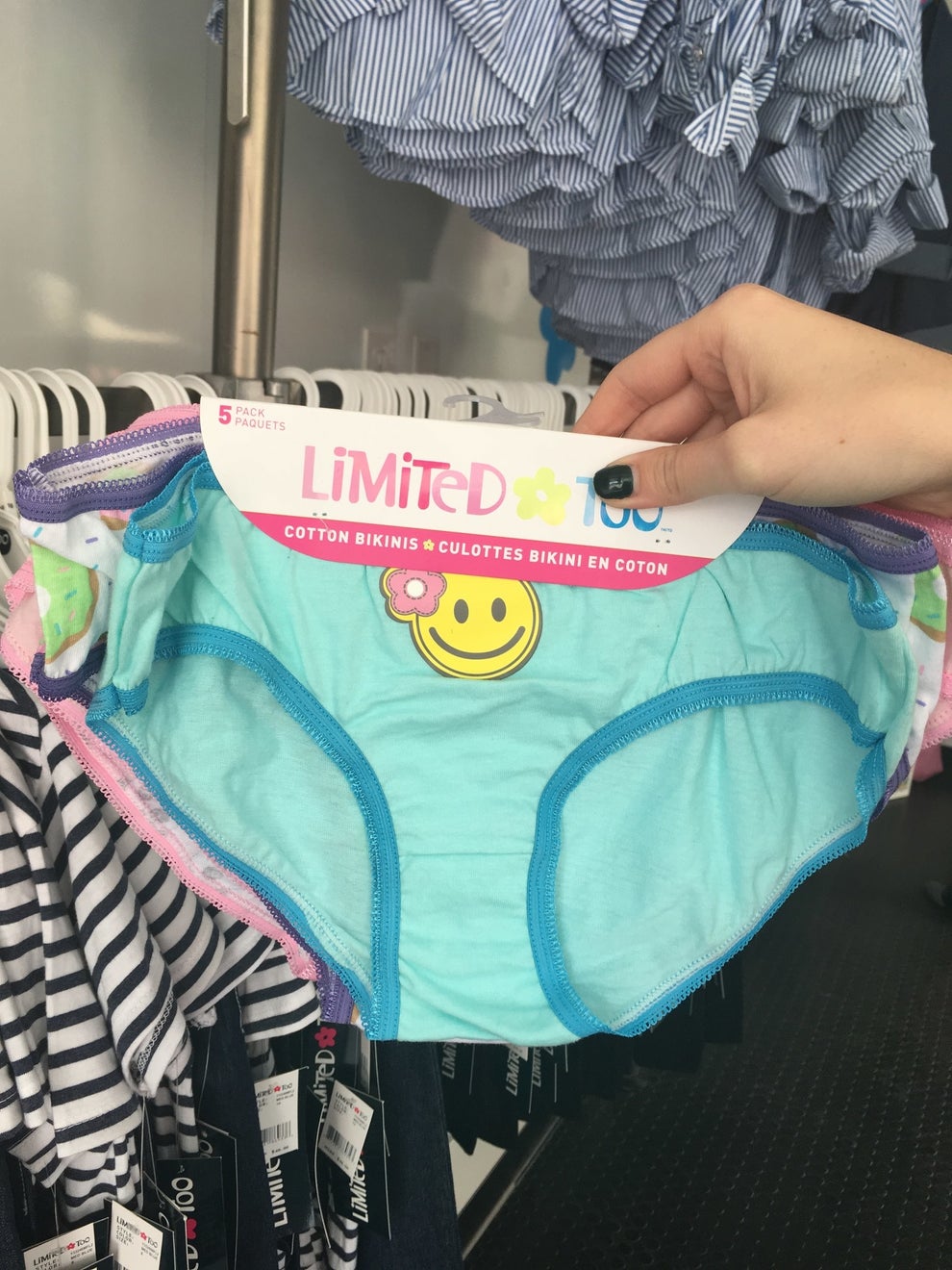 Here's What It's Actually Like To Shop At Limited Too In 2017