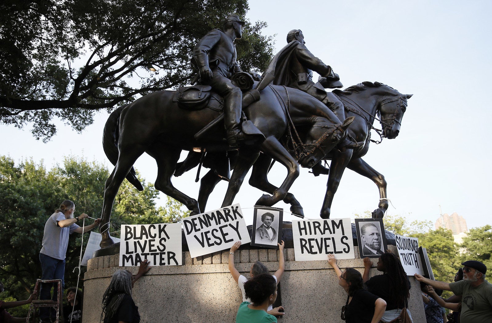 These Are The Confederate Monuments That Have Been Removed After The