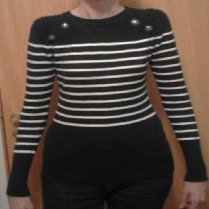 Here's What Amazon Jumpers Look Like On Non-Models